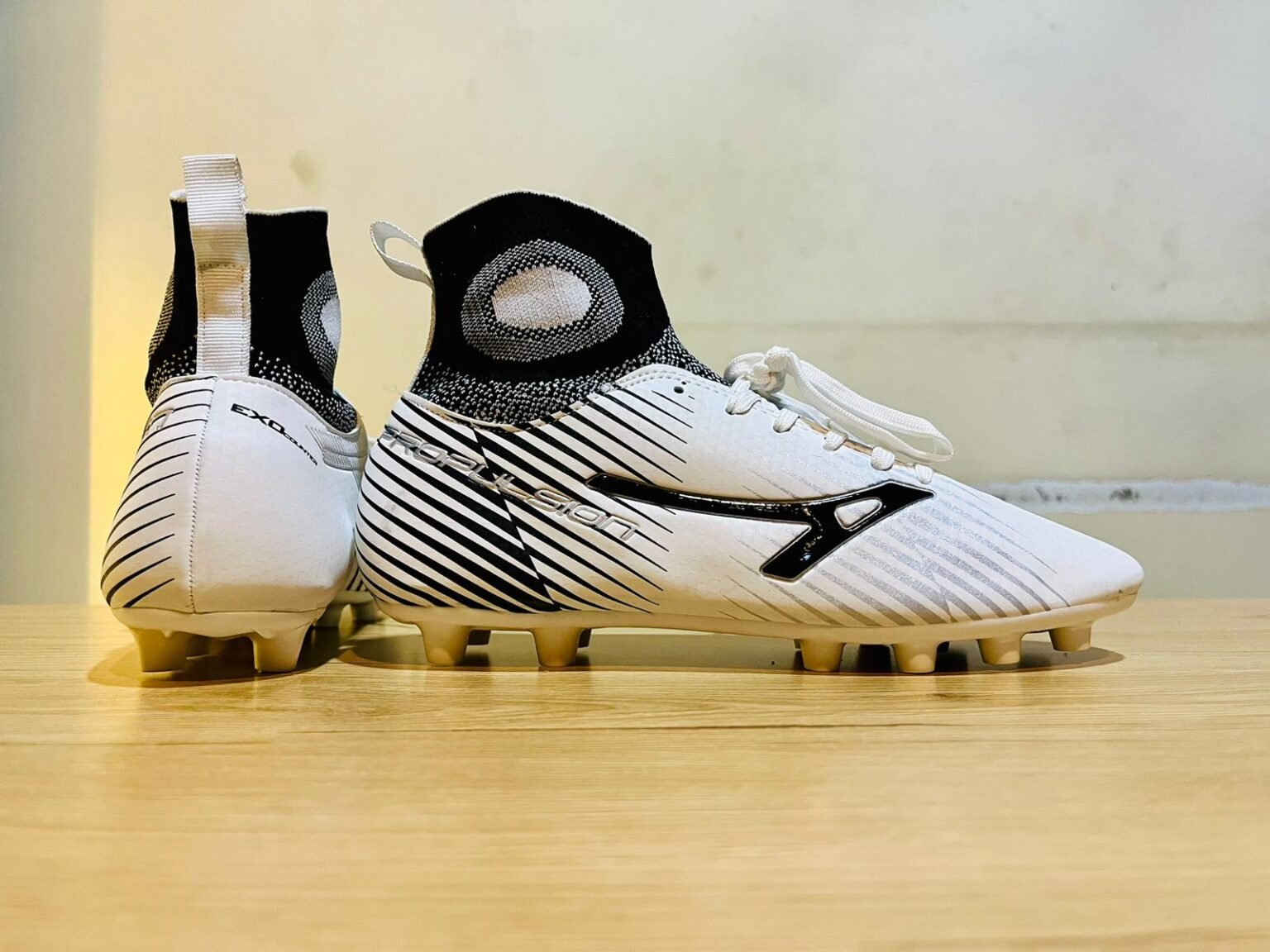 Anza Propulsion Ankle Football Boots (White) – Sansiro Sports